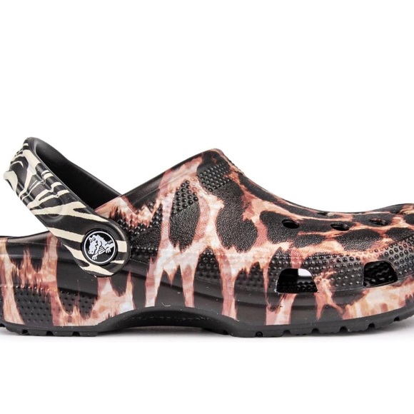 CROCS | Shoes | Nwot Crocs Unisex Classic Clogs Leopard Print | Poshmark